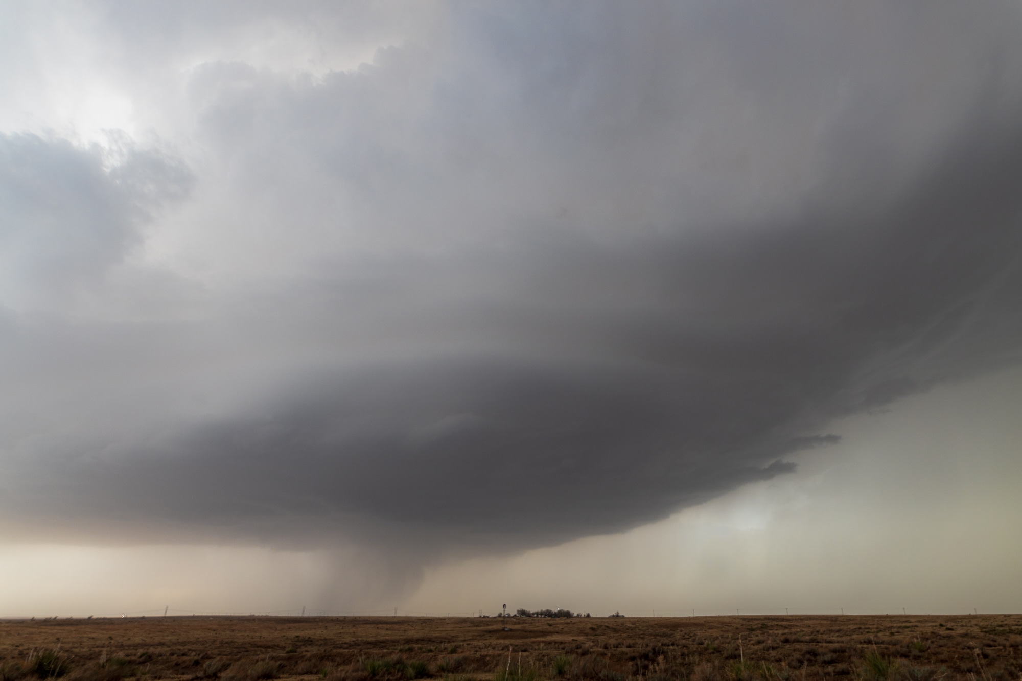 Storm Chase Log: Intense supercell in Southwest Kansas - Ben Holcomb